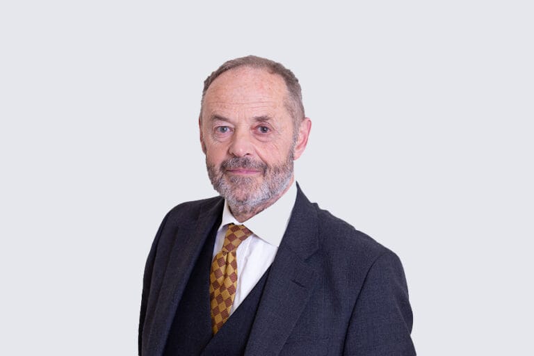 Mike Mason prosecutes armed robbers disguised as police officers who ...